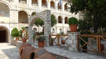 Klasztory na Samos to miejsce ciszy i spokoju